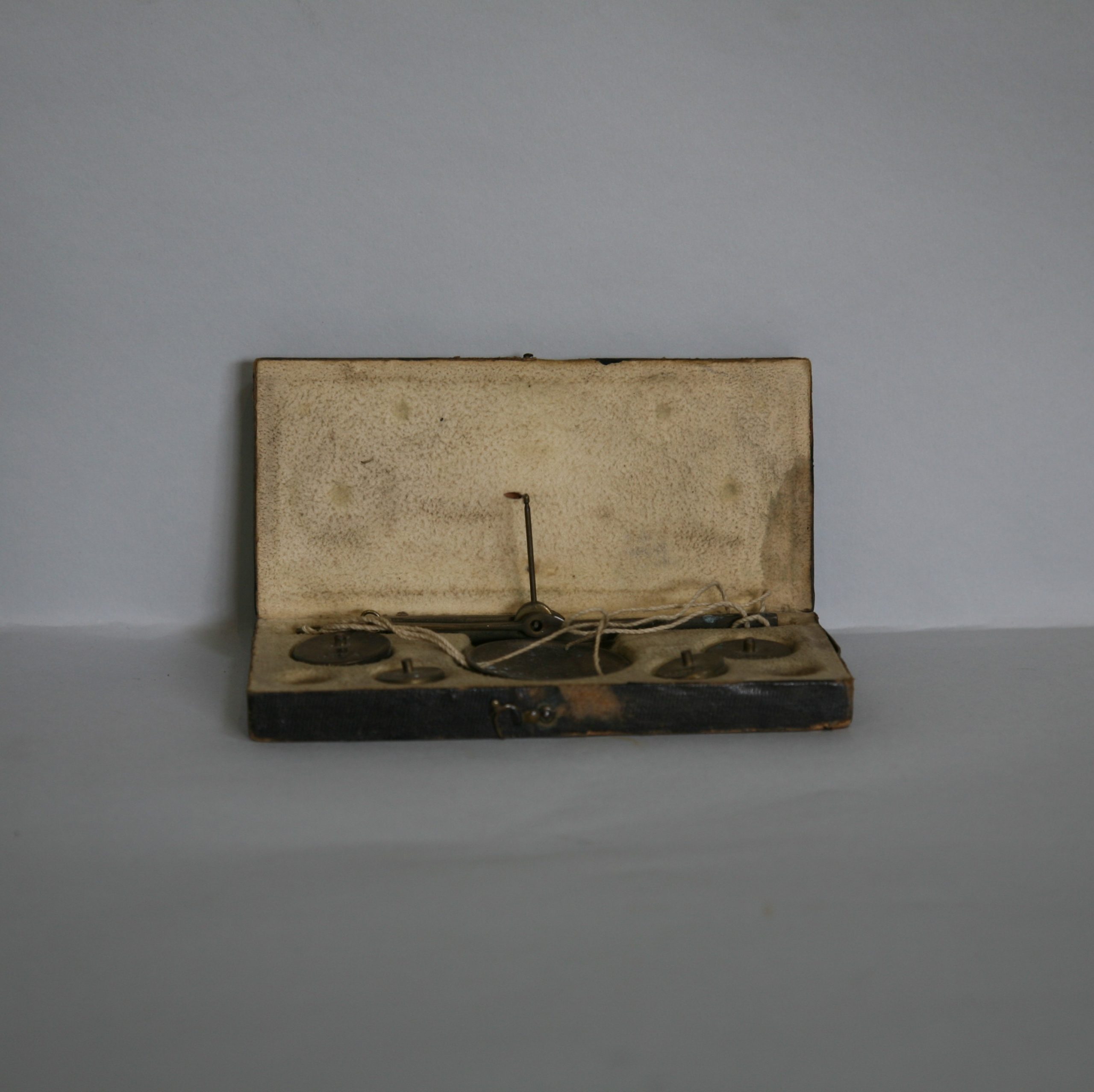 Antique German Coin Scales – Geoff Allnutt Clocks