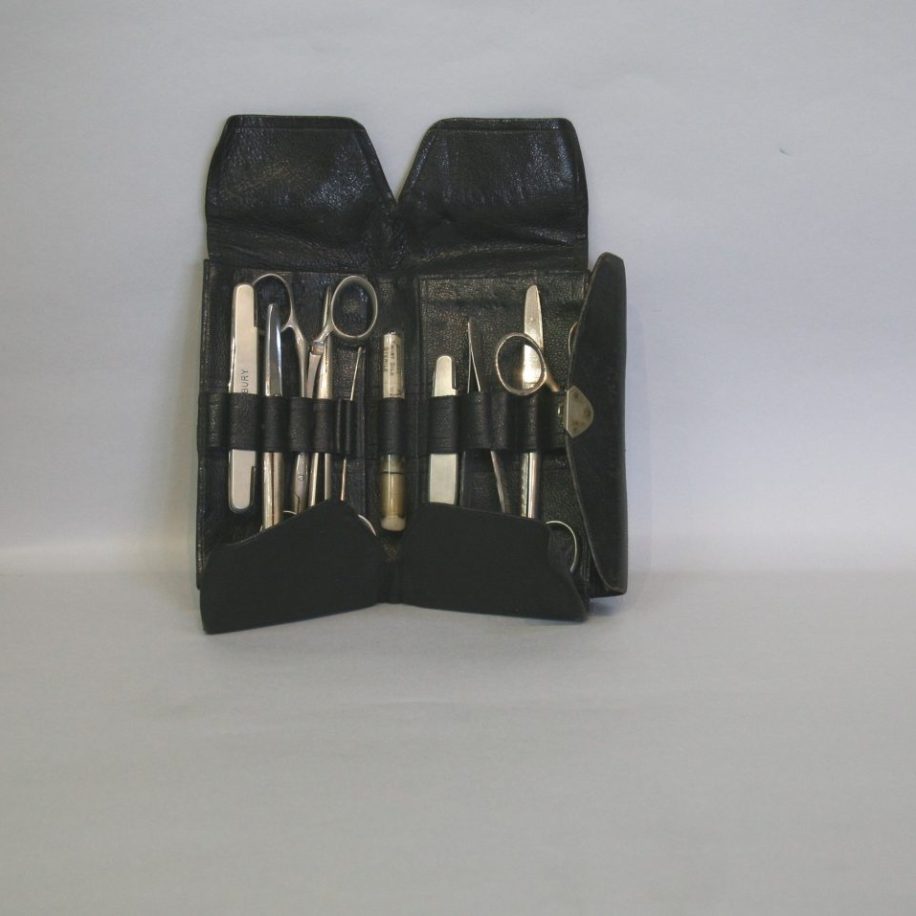 Antique Field Doctor’s Kit Circa 1900 – Geoff Allnutt Clocks
